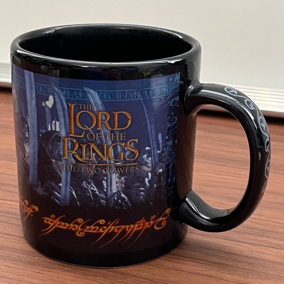 Lord of the Rings | Dining | Lord Of The Rings 202 Official Heros ...